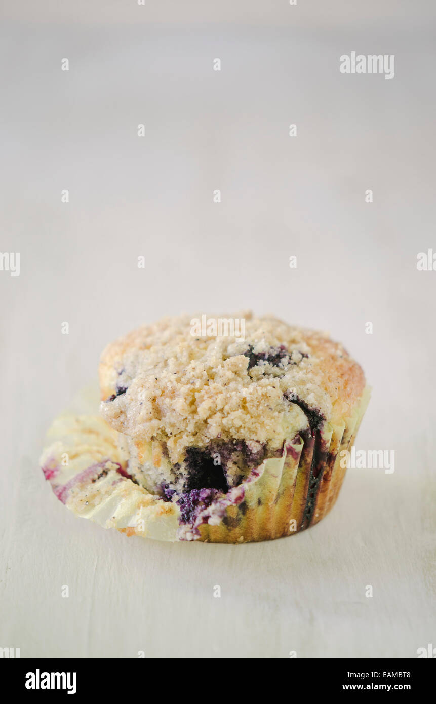 Basket with muffin cake hi-res stock photography and images - Alamy