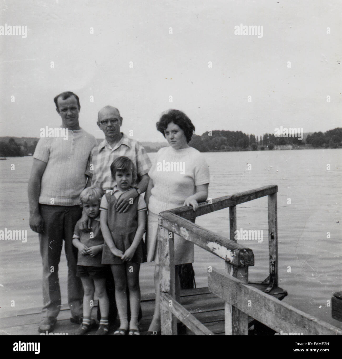 1950s family hi-res stock photography and images - Alamy