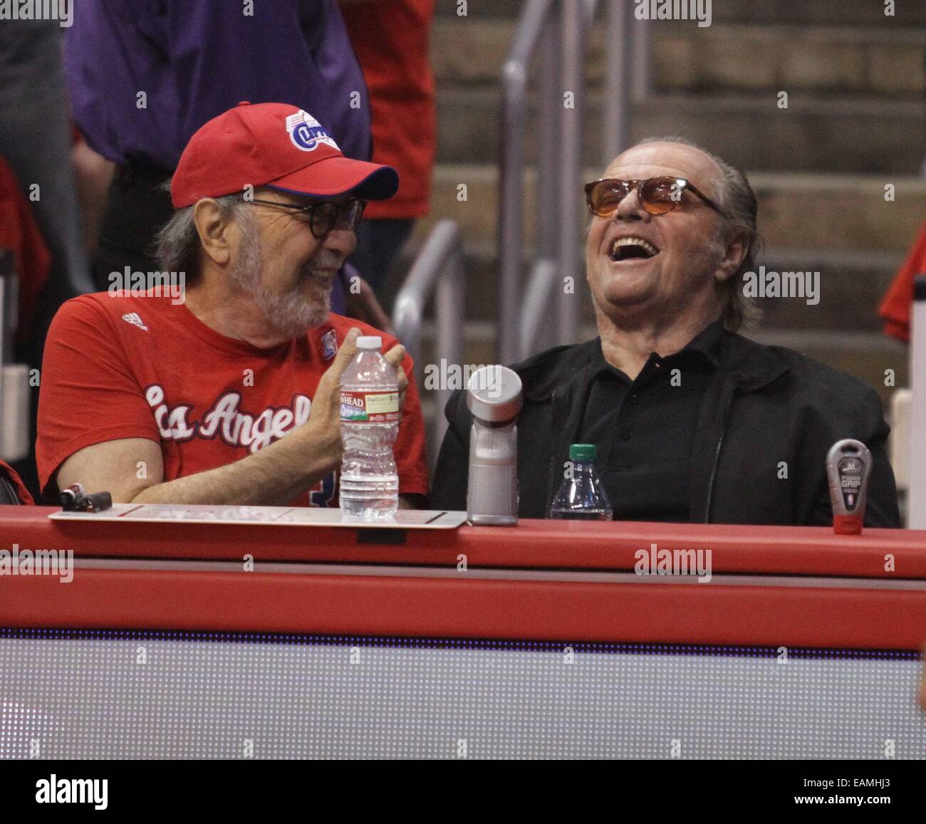 Courtside celebrities hi-res stock photography and images - Alamy
