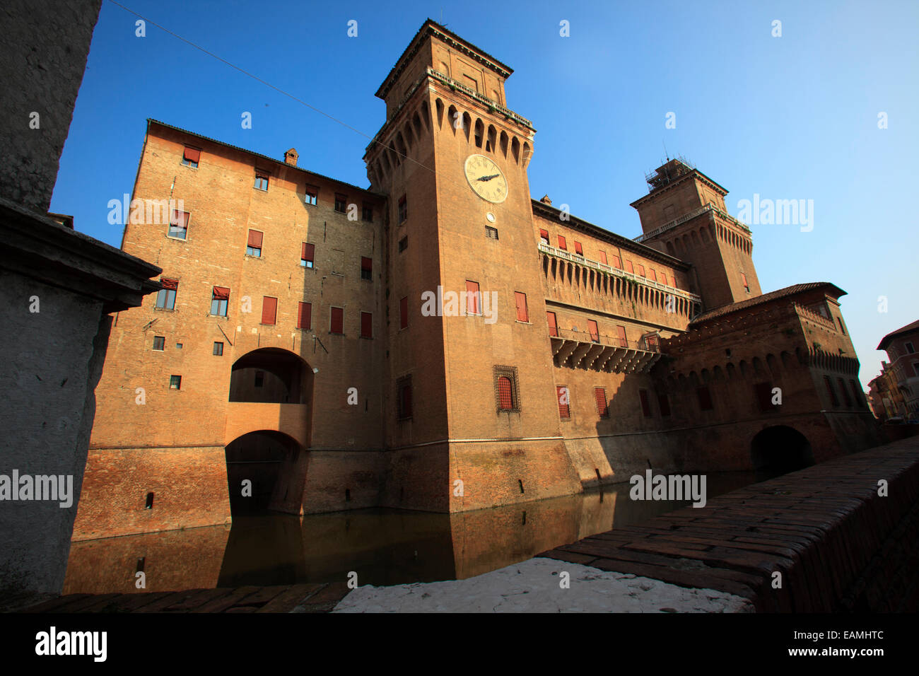 Castello estense di san hi-res stock photography and images - Alamy