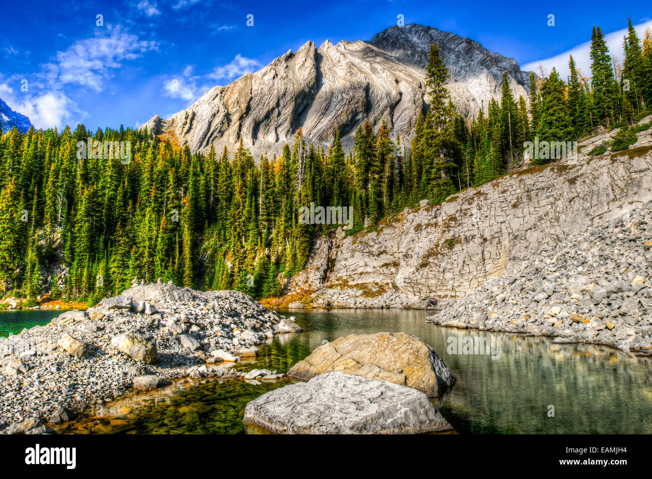 Scenic Landscapes of a high mountain lake, Chester Lake area of ...