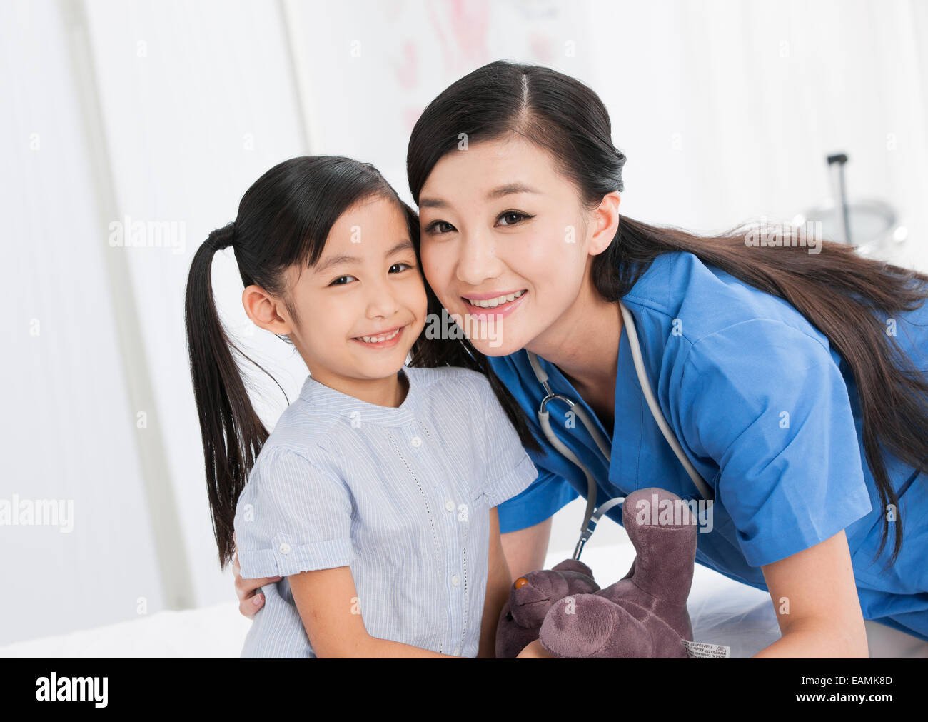 Asian doctors and nurses hi-res stock photography and images - Alamy