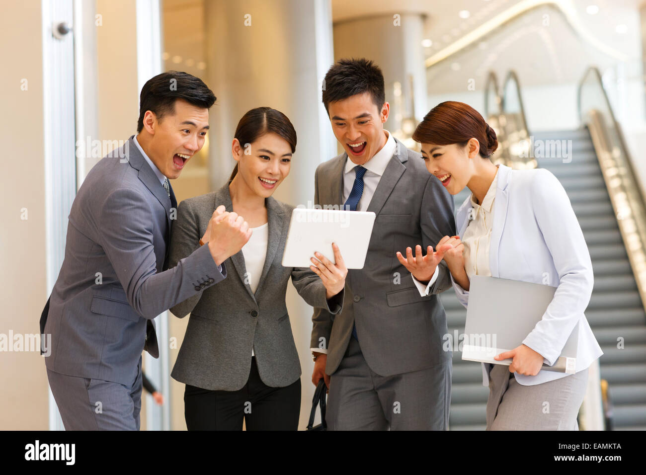 Tablet computers hi-res stock photography and images - Alamy