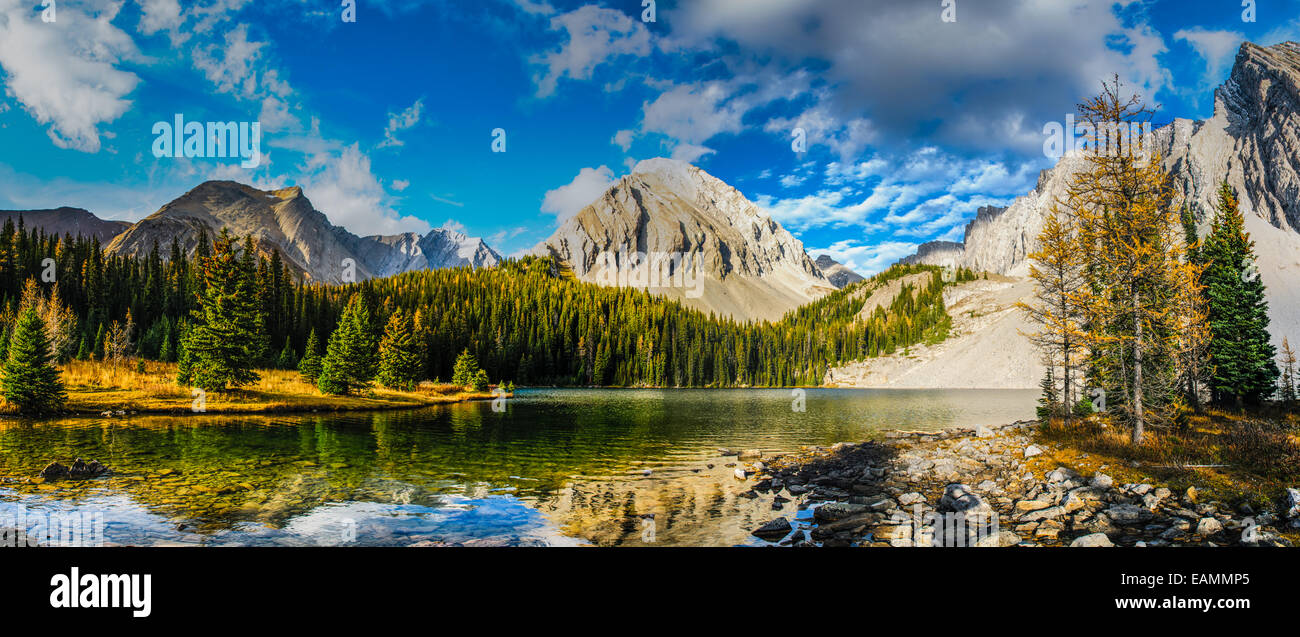 Scenic Landscapes of a high mountain lake, Chester Lake area of ...