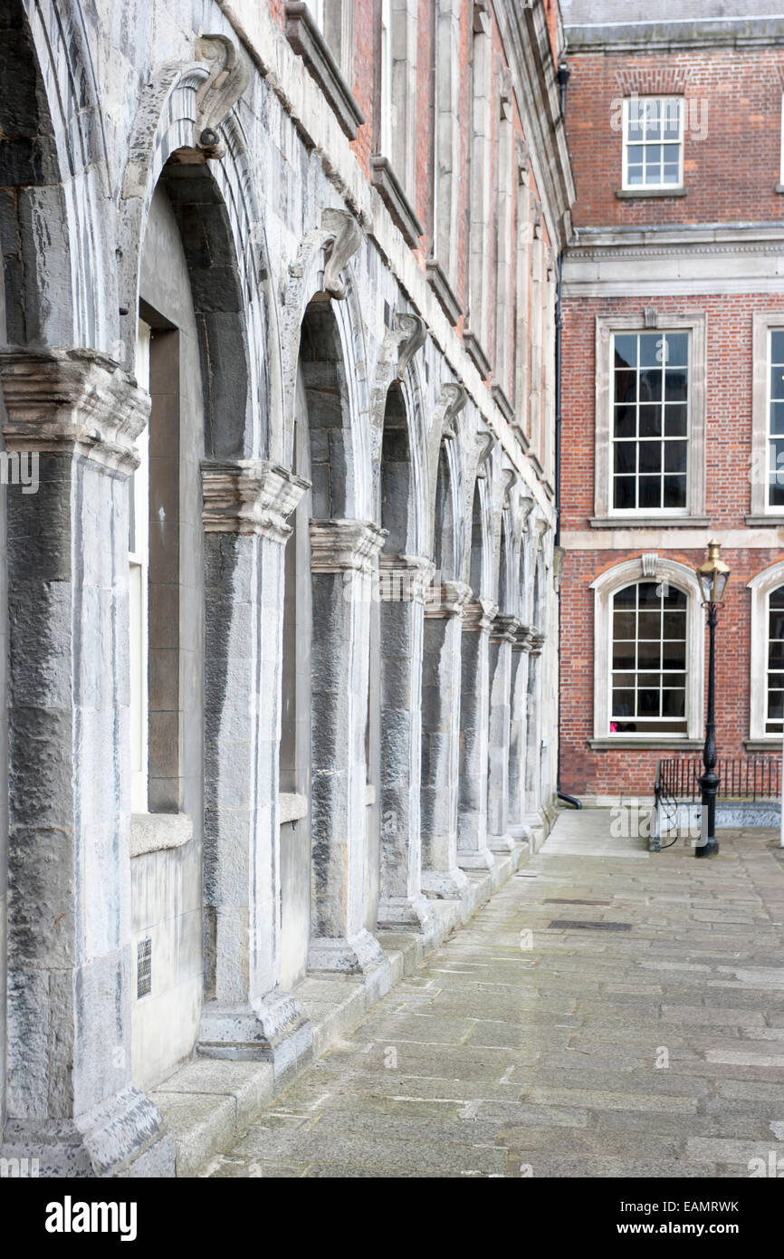 Georgian columns hi-res stock photography and images - Alamy