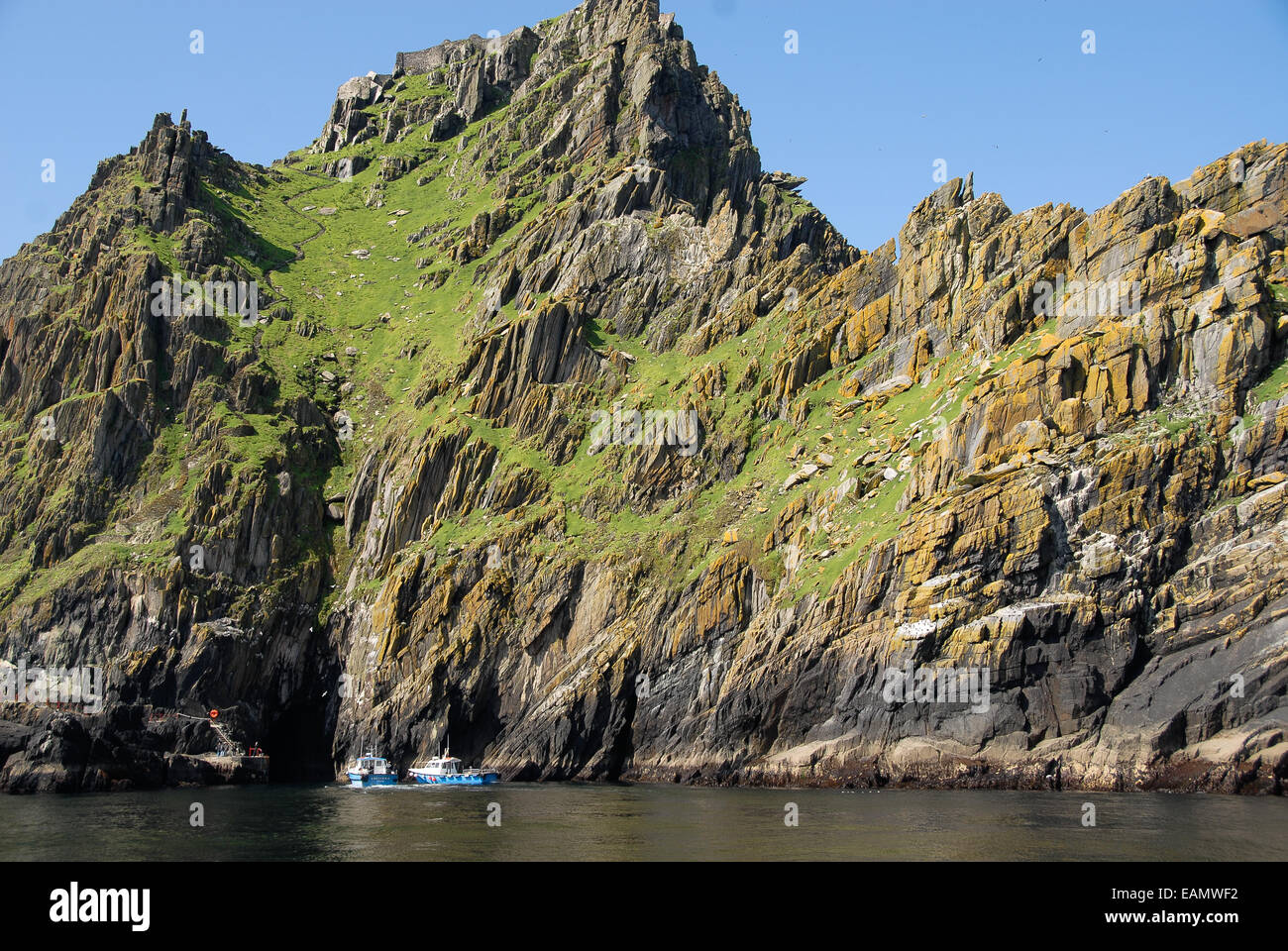 the famous island of skellig micheal in ireland Stock Photo - Alamy