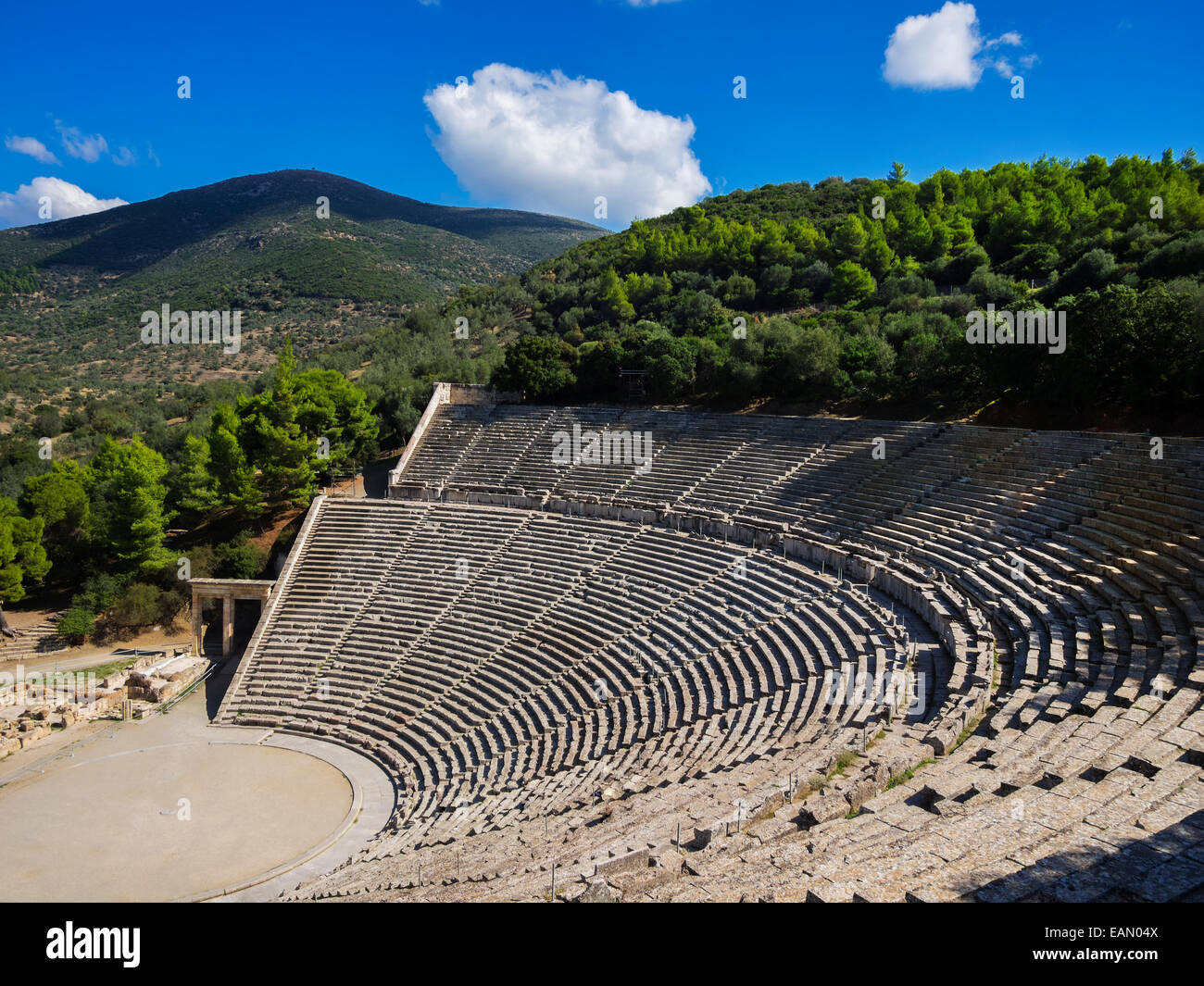 Antique theatre epidaurus hi-res stock photography and images - Alamy