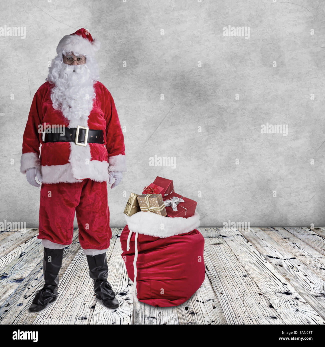 Photo of Santa Claus with eyeglasses Stock Photo - Alamy