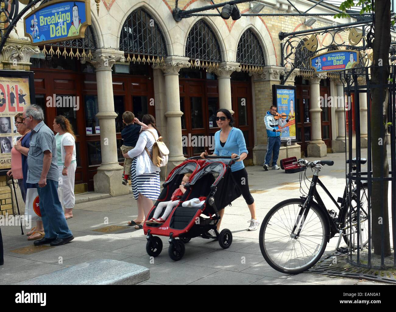Jean and andrea corr hi-res stock photography and images - Alamy