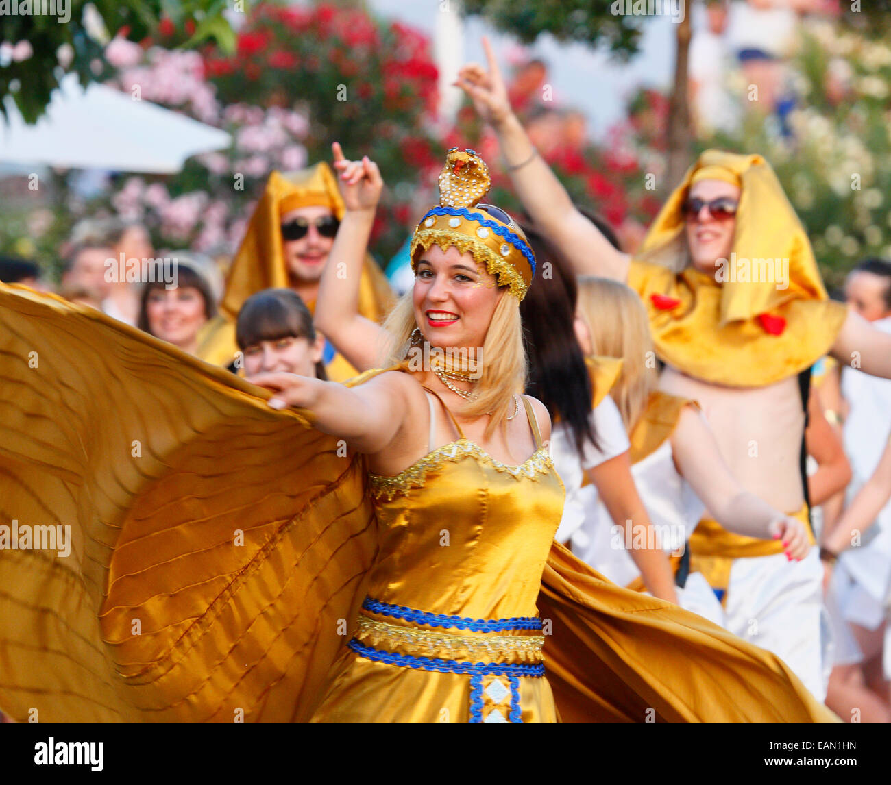Egyptian pharaoh costume hi-res stock photography and images - Alamy