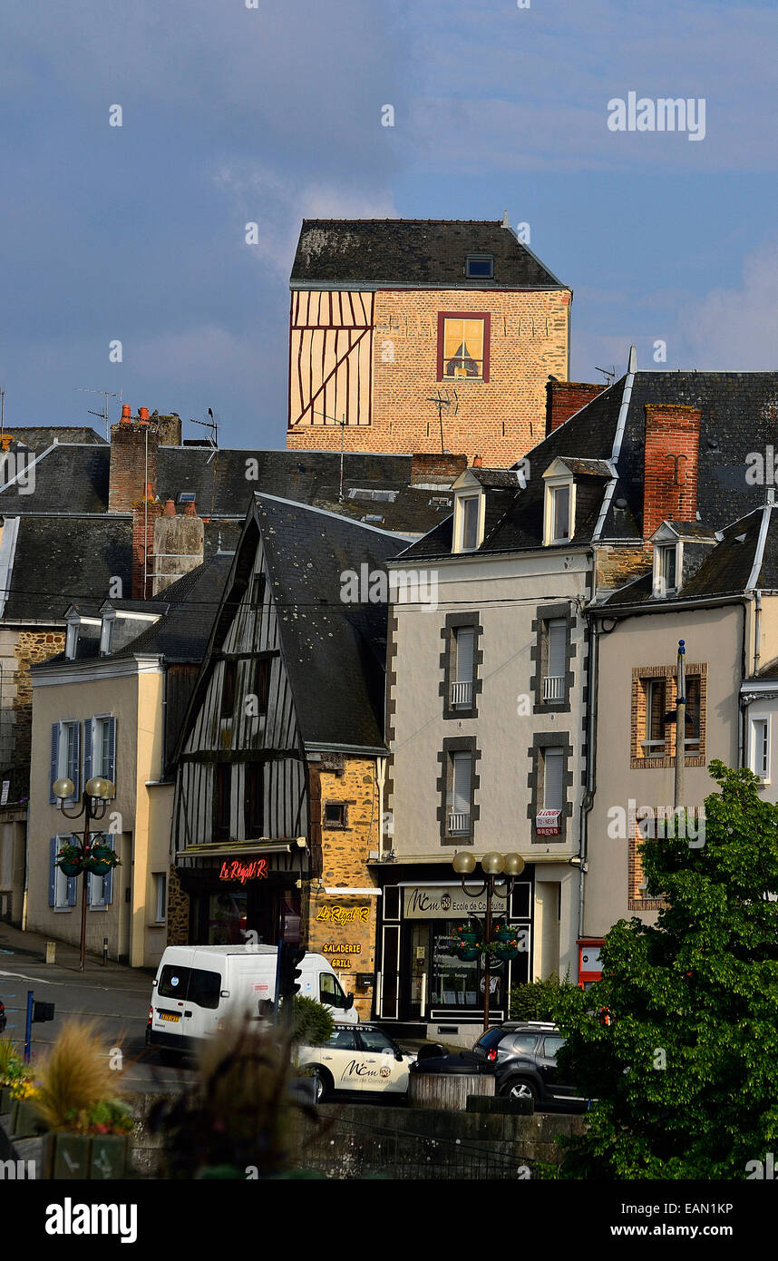 Mayenne city, old buildings, Mayenne city, a trompe l'oeil wall mural ...