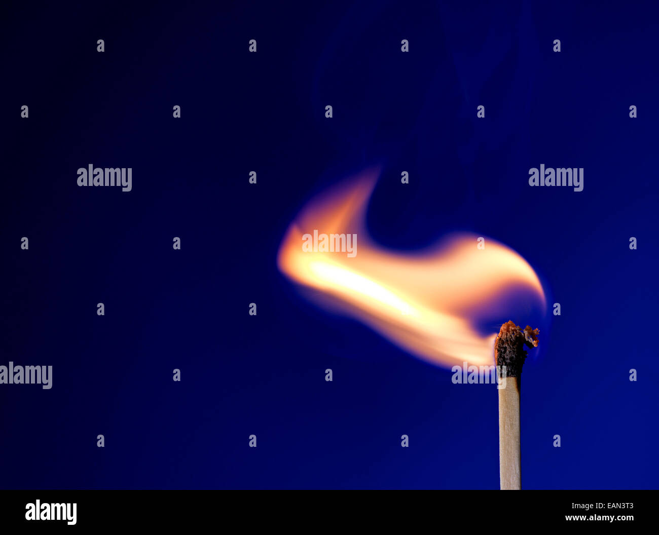 Matchstick flame hi-res stock photography and images - Alamy