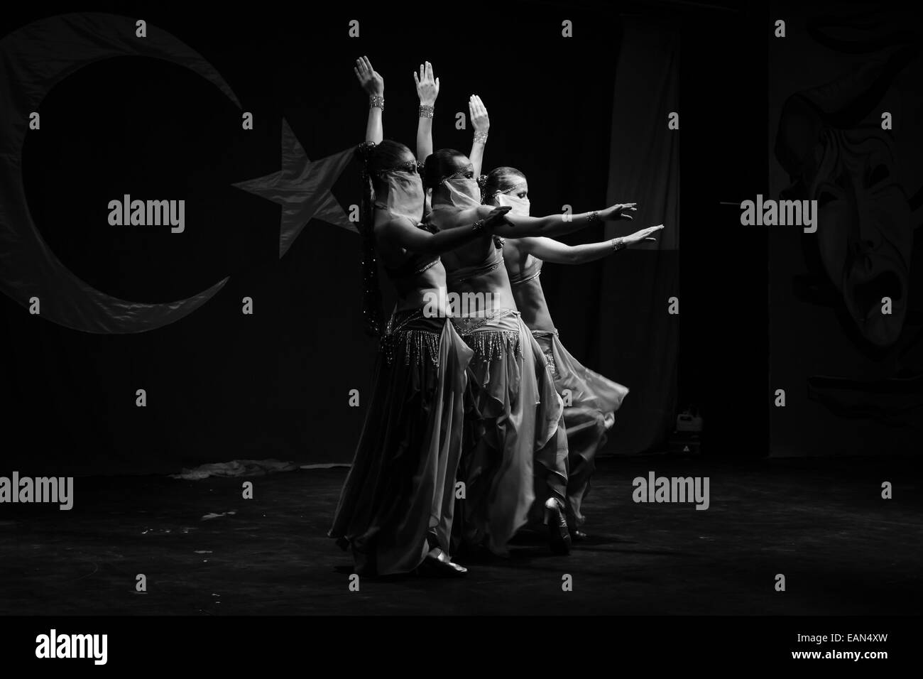 Beautiful belly dancer Black and White Stock Photos & Images - Alamy