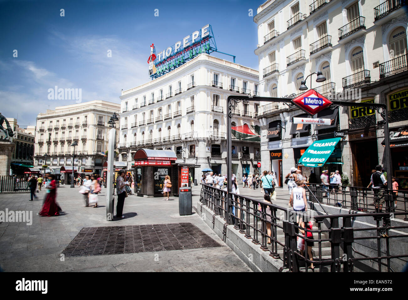 Madrid city centre hi-res stock photography and images - Alamy