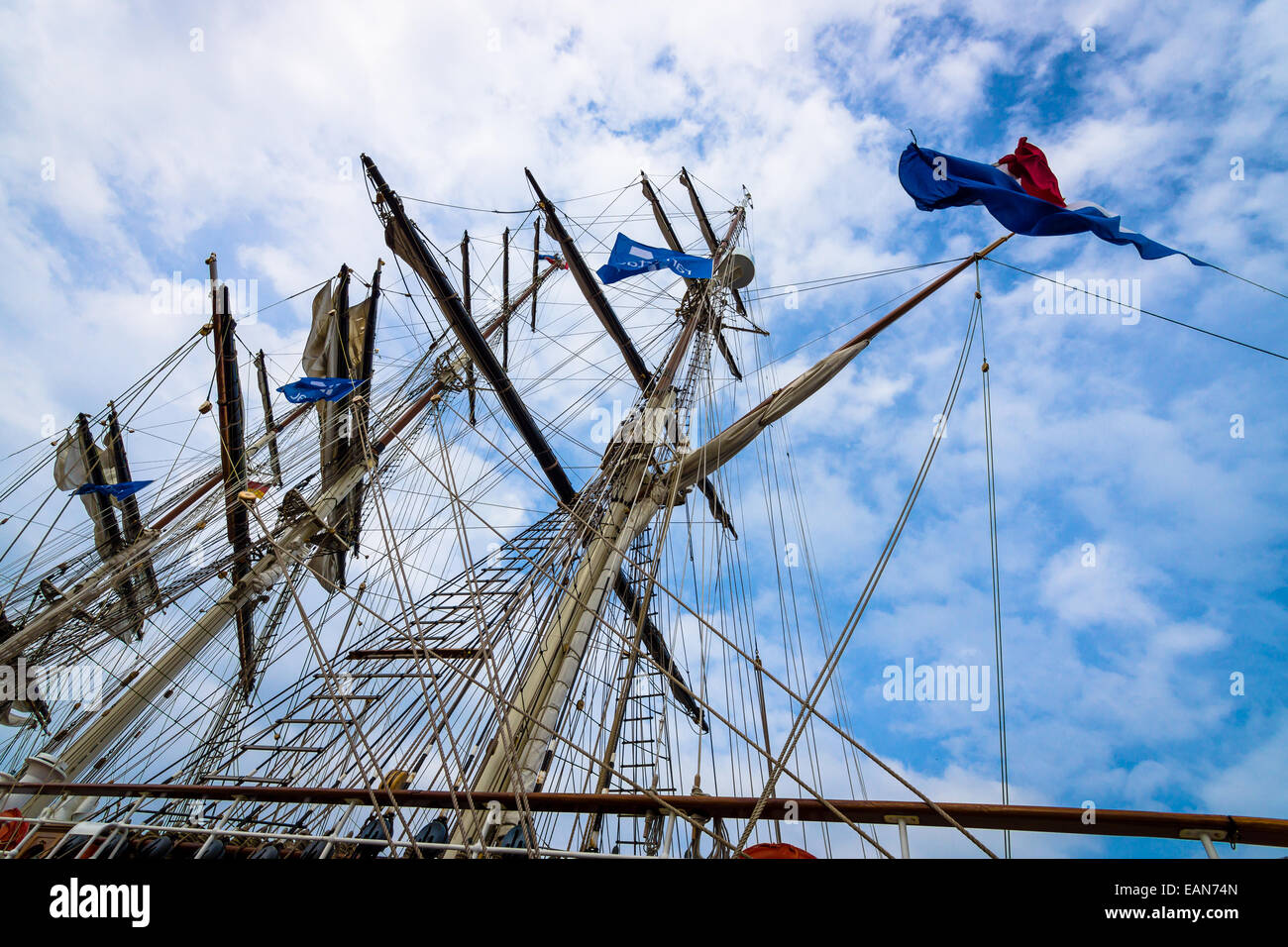 Detail of rigging of sailing ship against a blue sky Stock Photo - Alamy
