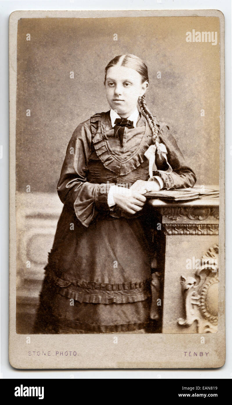 Victorian carte-de-visite, portrait of a teenage woman. Taken in the ...