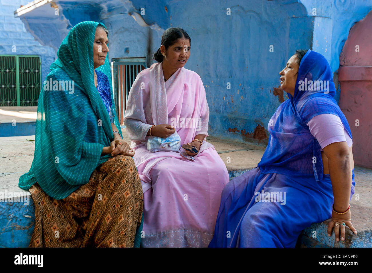 Three Women Chatting In The Street, Jodhpur, Rajasthan, India Stock ...
