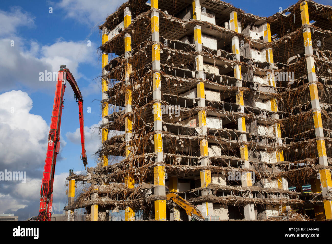 broken down large building during demolition Stock Photo - Alamy
