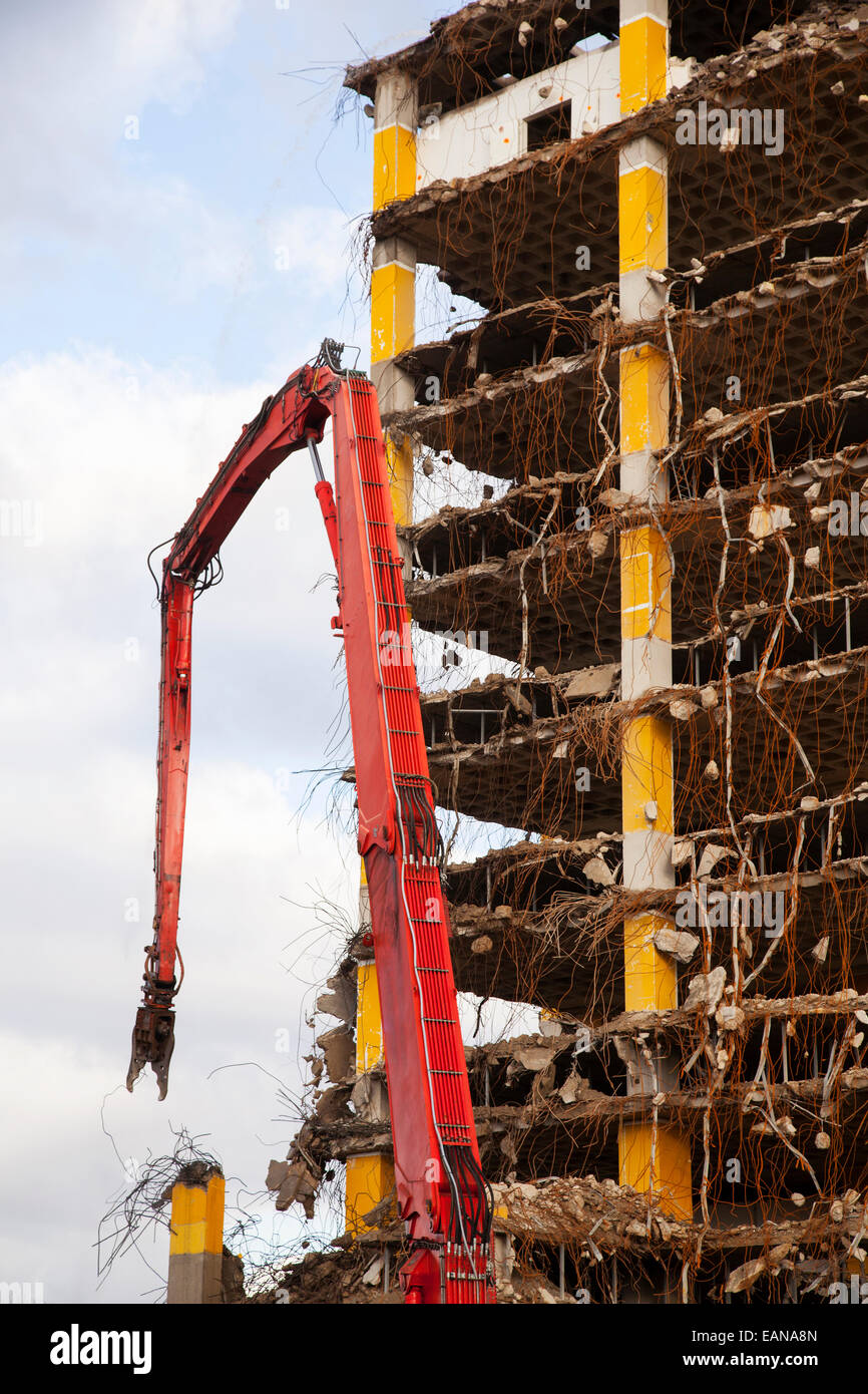 broken down large building during demolition Stock Photo - Alamy