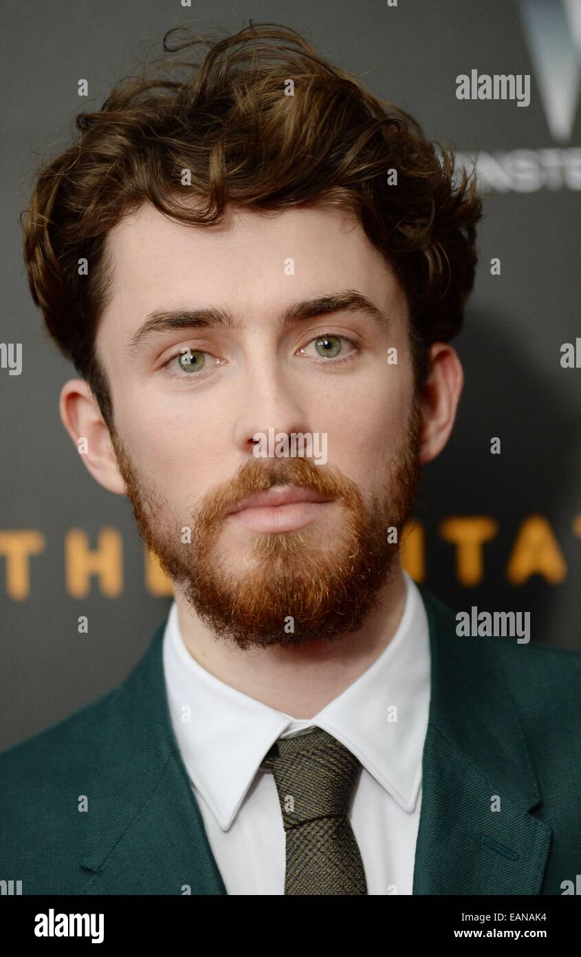 Matthew beard hi-res stock photography and images - Alamy