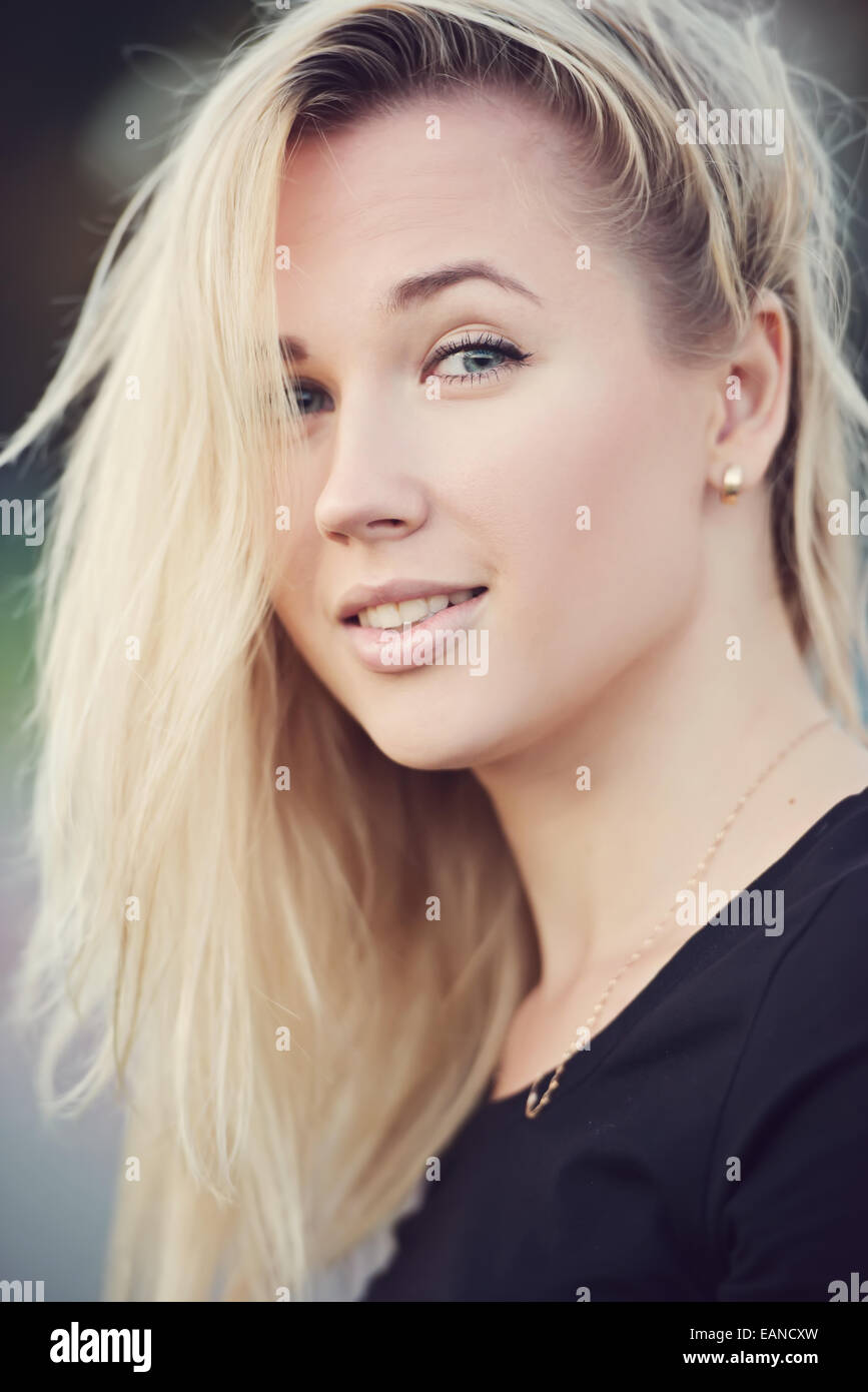 Beautiful blonde girl scream hi-res stock photography and images - Alamy