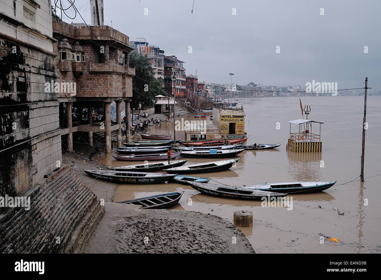 Harish chandra ghat hi-res stock photography and images - Alamy
