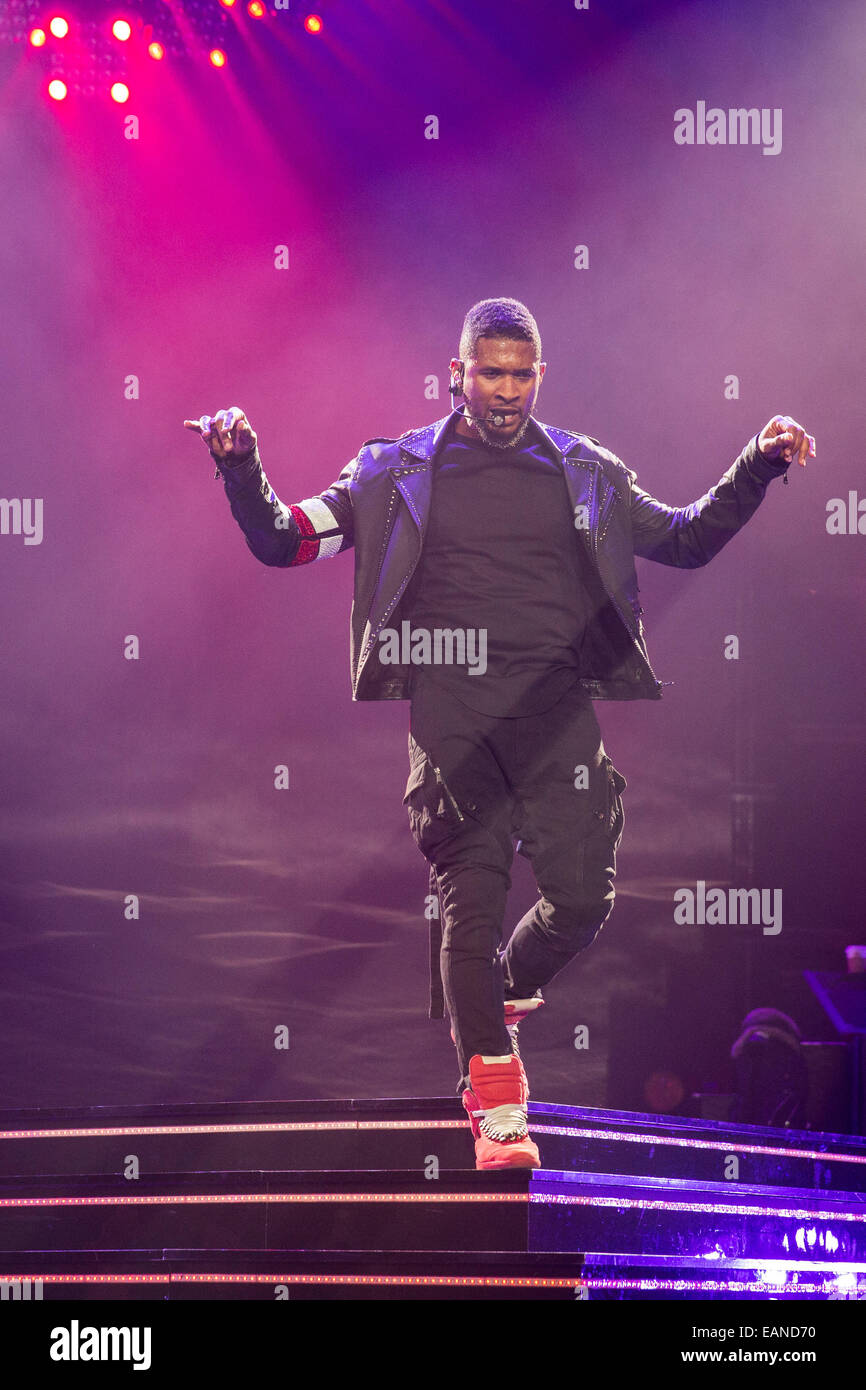 Chicago, Illinois, USA. 17th Nov, 2014. Singer USHER TERRY RAYMOND IV ...