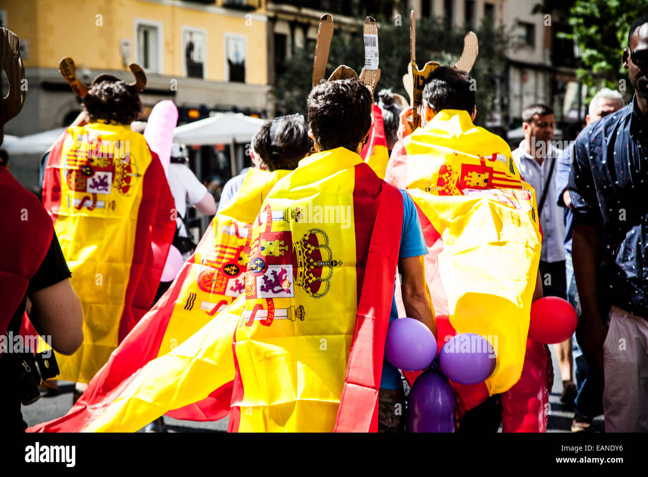 People protesting hi-res stock photography and images - Alamy