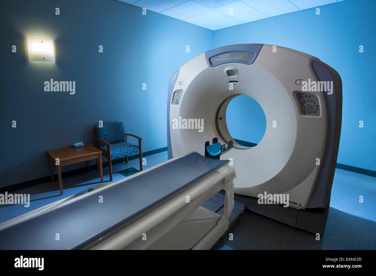 MRI Magnetic Resonance Imaging In Hospital, USA Stock Photo - Alamy