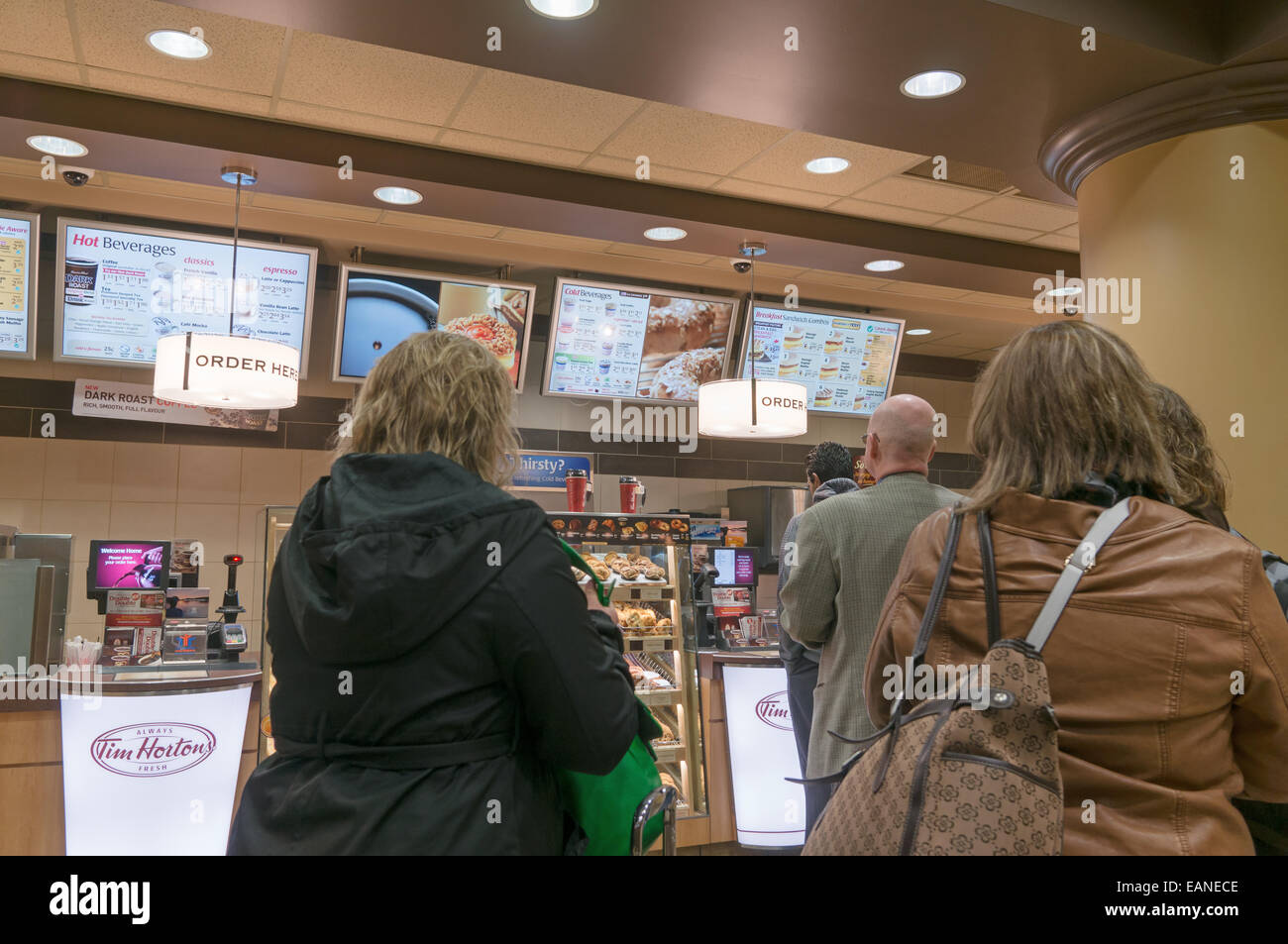 Tim Hortons High Resolution Stock Photography and Images - Alamy