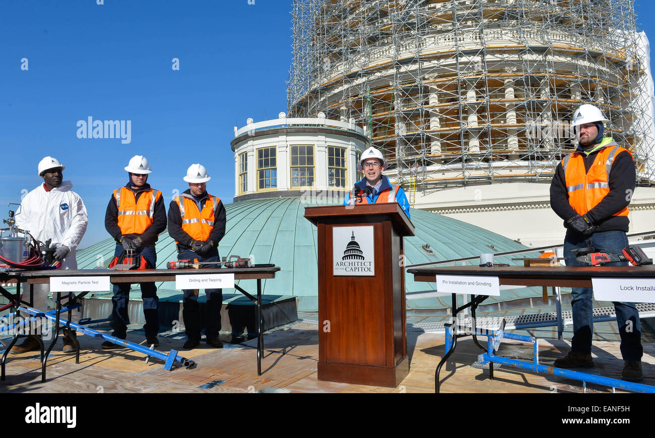 Washington D.C., US. 18th Nov, 2014. U.S. Capitol Dome Restoration ...