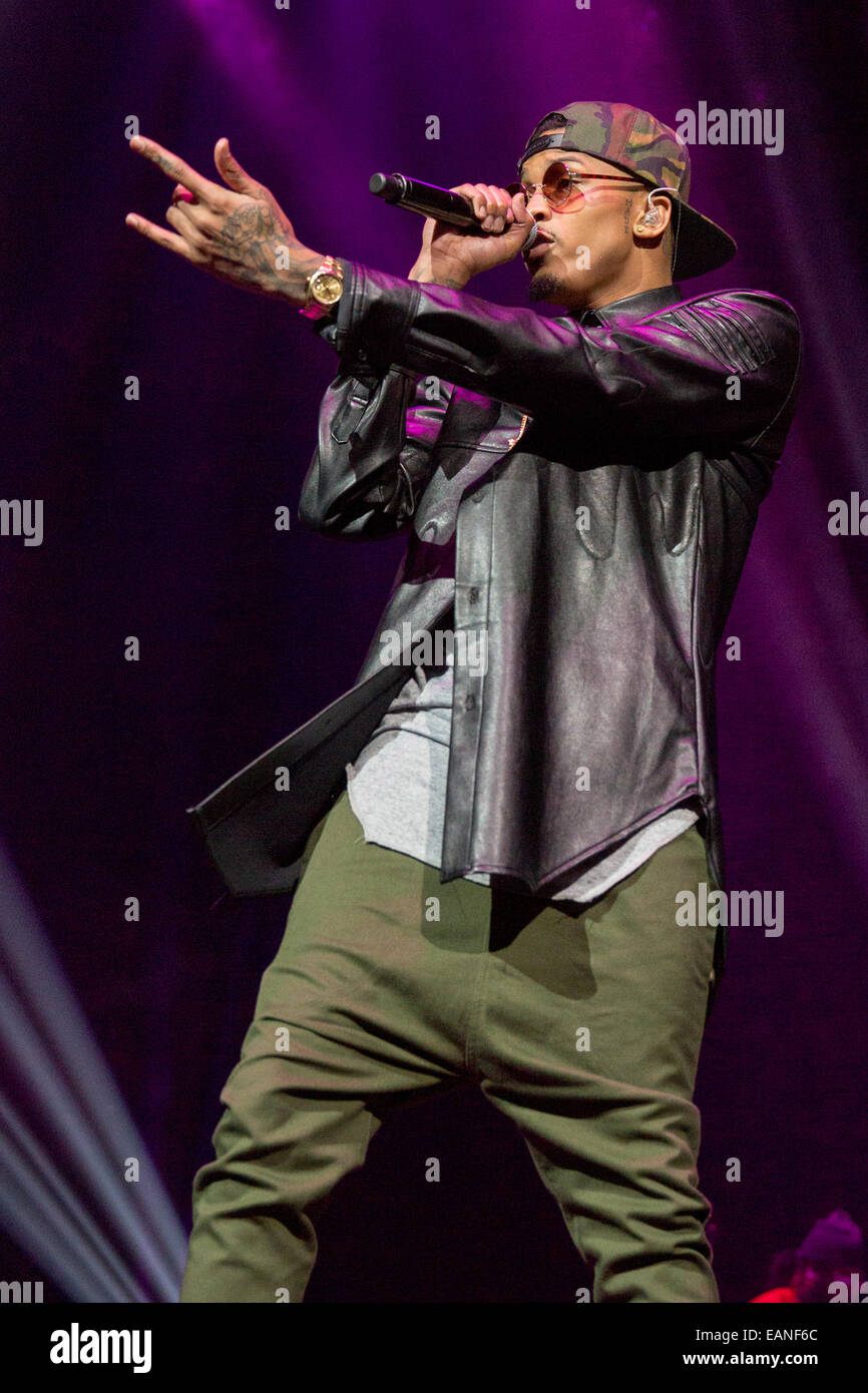 Chicago, Illinois, USA. 17th Nov, 2014. Rapper AUGUST ALSINA performs ...