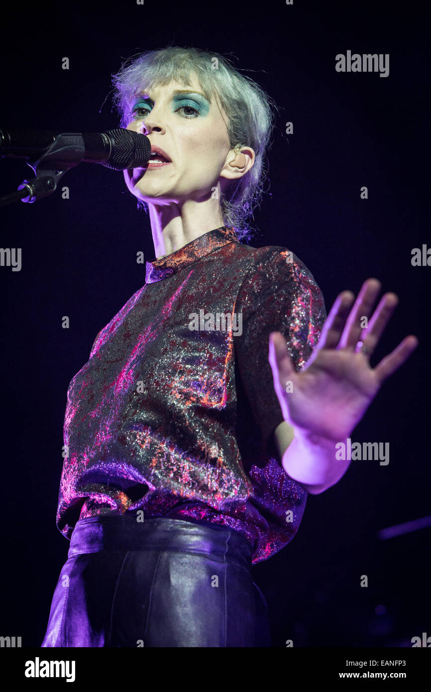 St vincent singer hi-res stock photography and images - Alamy