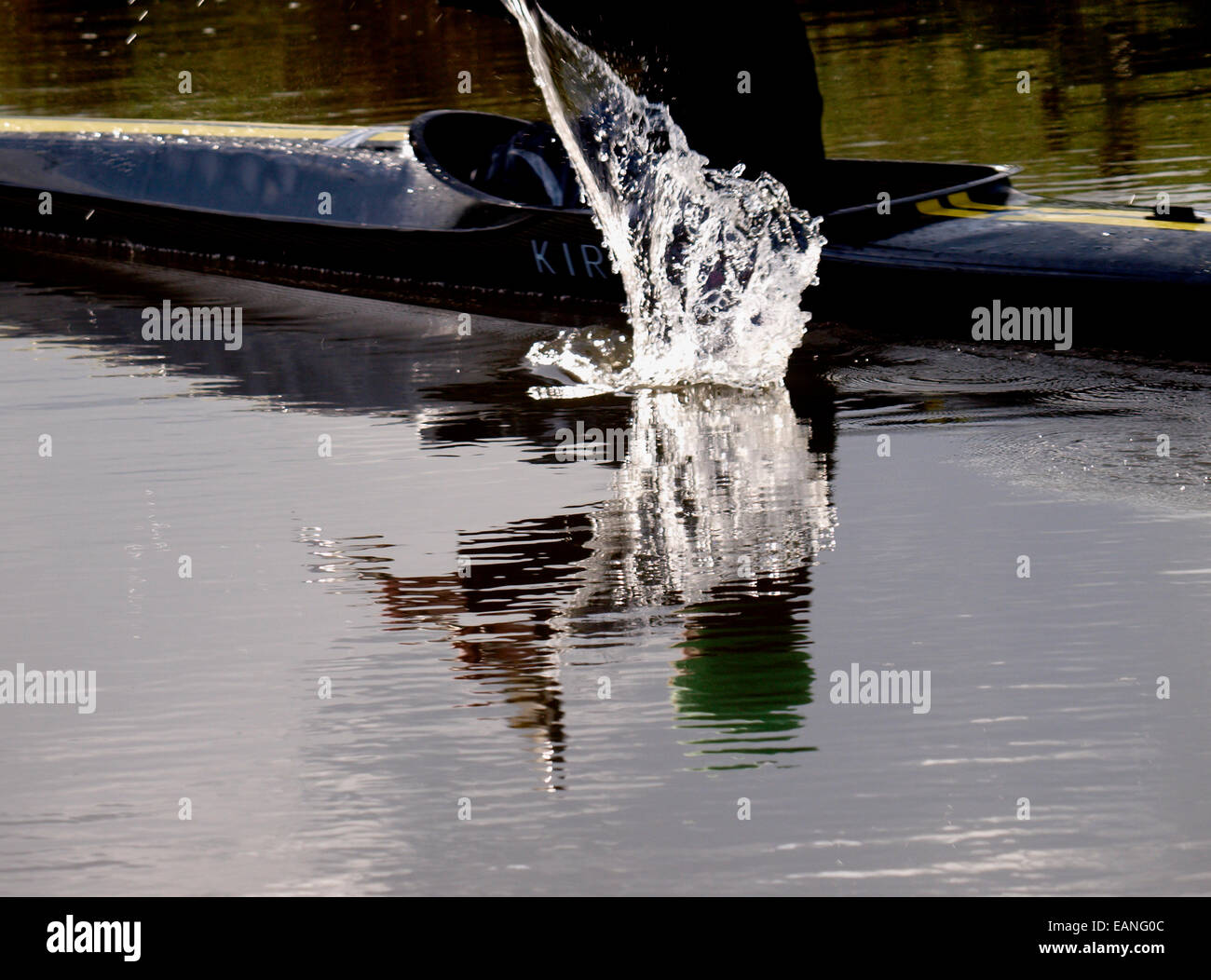 Canoe paddle splash hi-res stock photography and images - Alamy