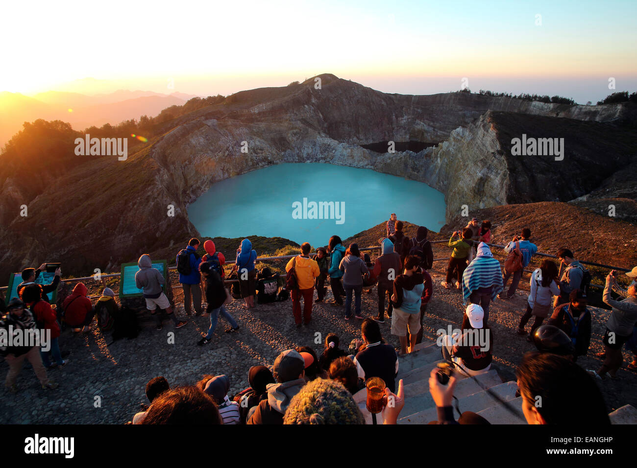 Volcano kelimutu hi-res stock photography and images - Alamy