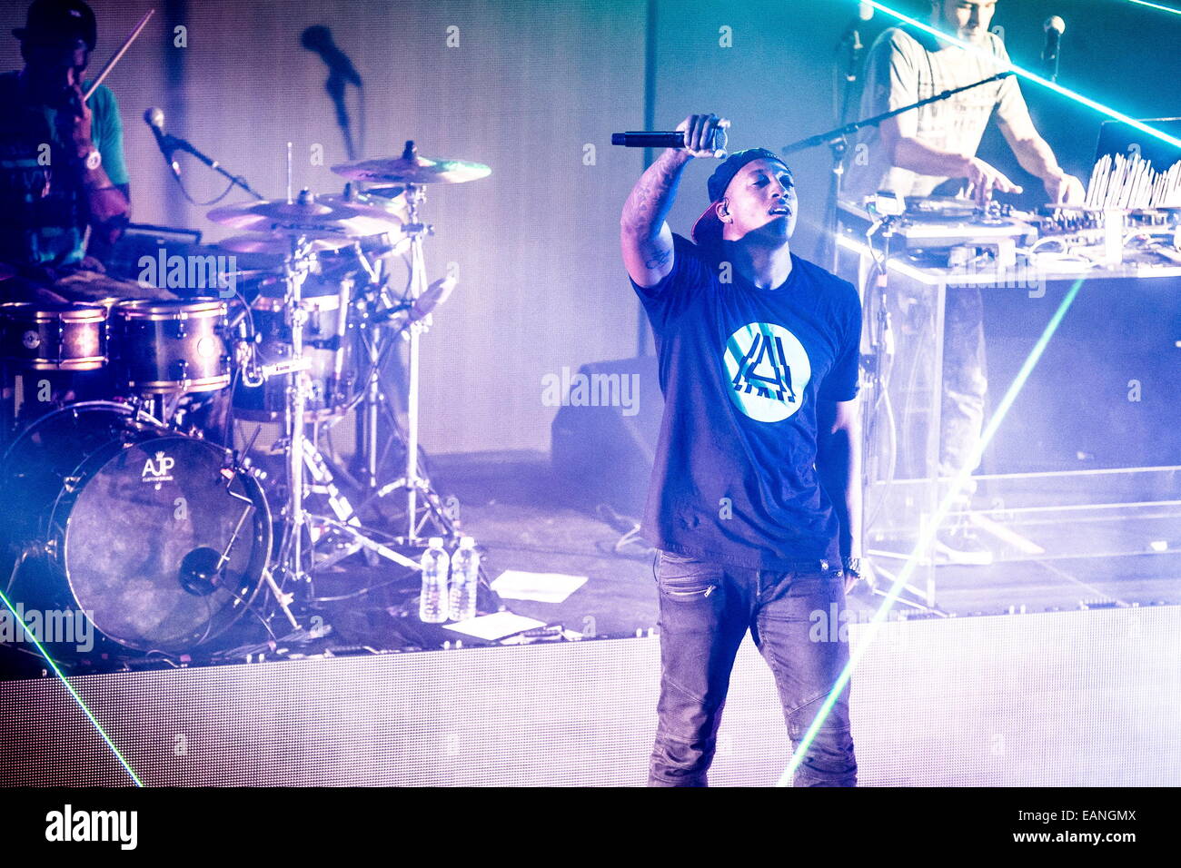Nov 15, 2014 - Orlando, Florida, U.S. - Christian rapper LECRAE ...