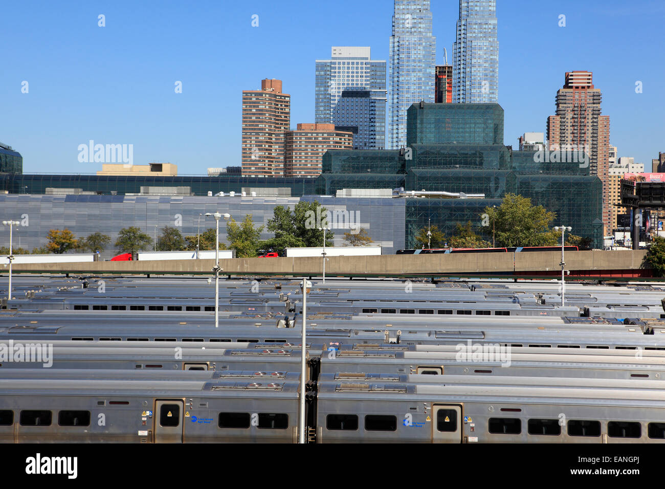 Lirr west side train yards hi-res stock photography and images - Alamy
