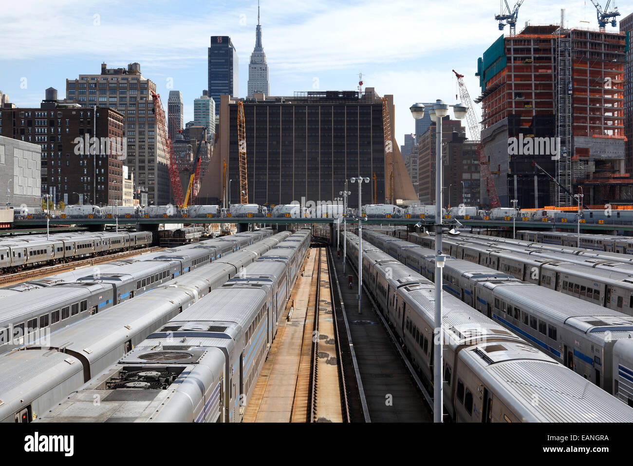 Lirr west side train yards hi-res stock photography and images - Alamy