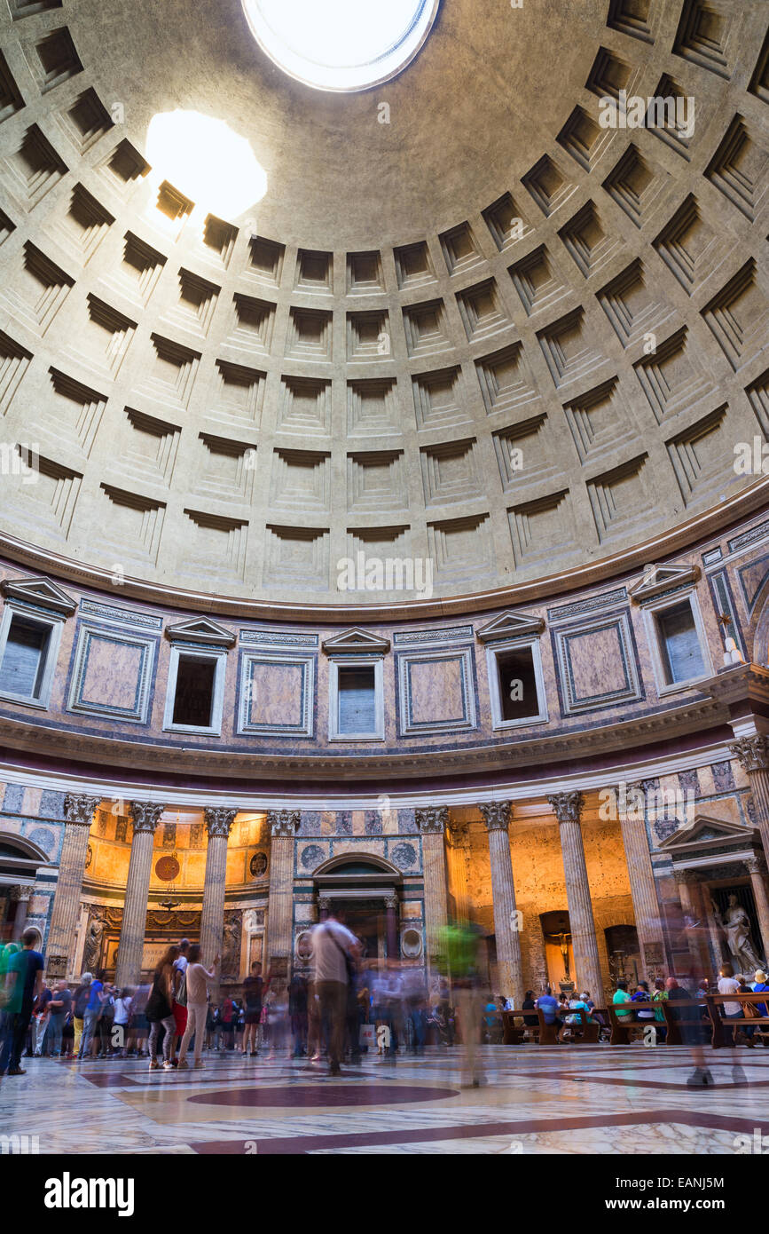 An inside view the pantheon hi-res stock photography and images - Alamy