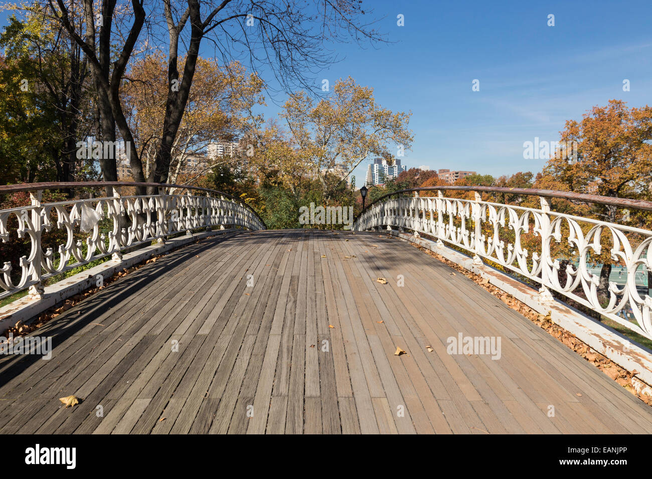 Gothic bridge central park hi-res stock photography and images - Alamy