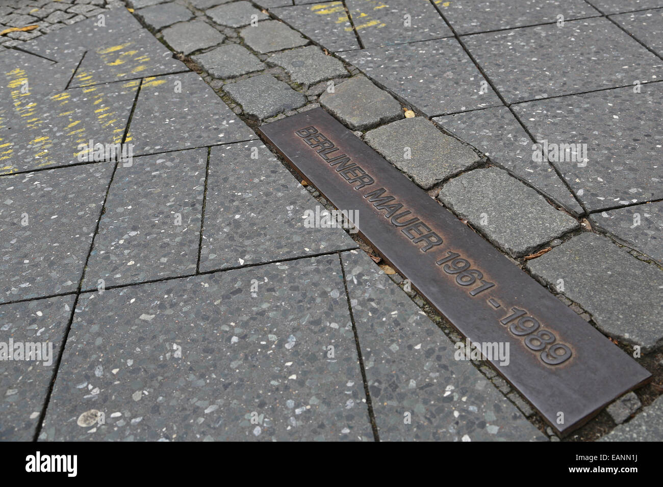 Berliner Mauer 1990 High Resolution Stock Photography and Images - Alamy