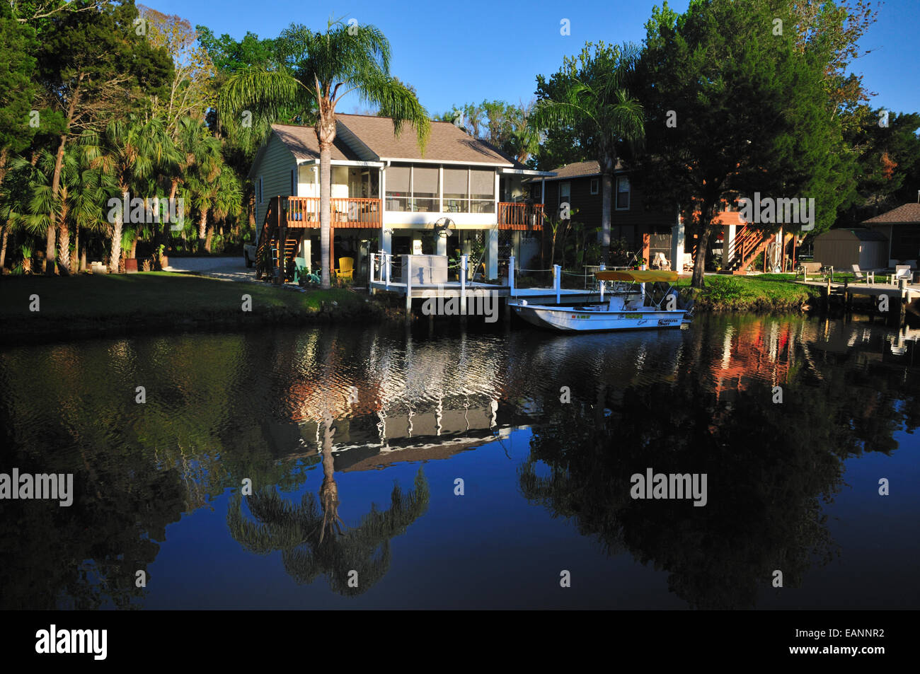 Florida houses hi-res stock photography and images - Alamy