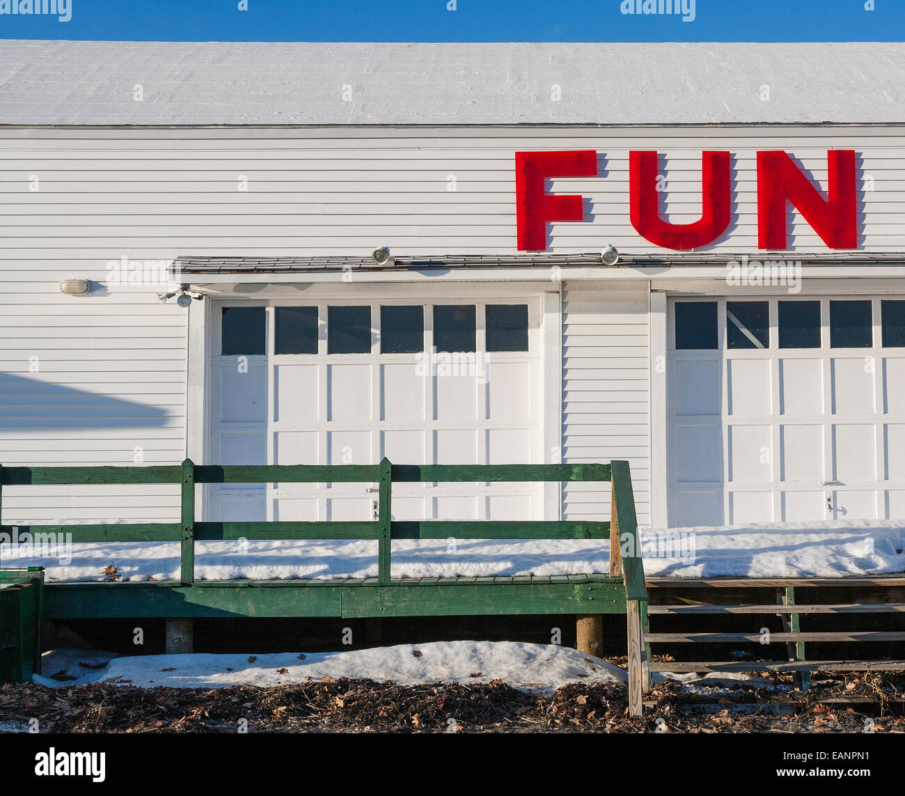 Shuttered amusement park arcade building in winter Stock Photo - Alamy