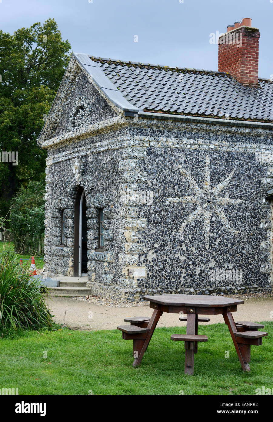 The shell house hatfield hi-res stock photography and images - Alamy