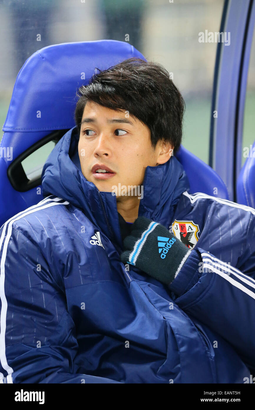 Yanmar Stadium Nagai, Osaka, Japan. 18th Nov, 2014. Atsuto Uchida (JPN ...