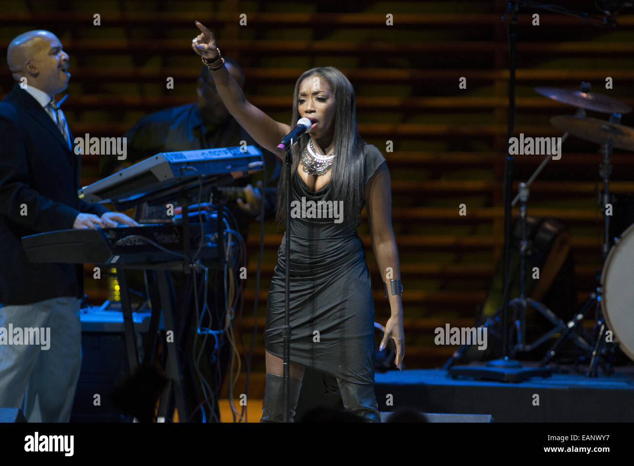 Philadelphia, Pennsylvania, USA. 18th Nov, 2014. Grammy Award Winner, R ...