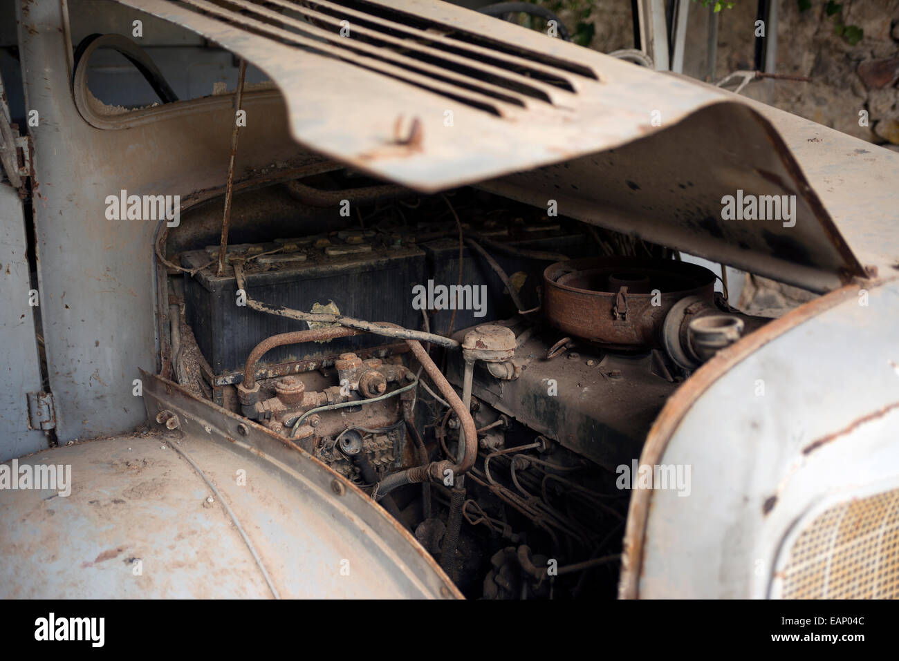 Old engine parts hi-res stock photography and images - Alamy