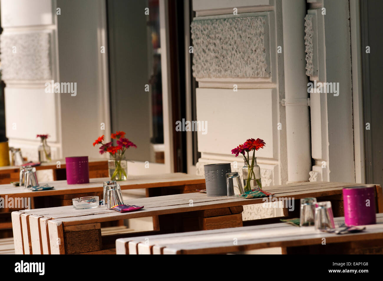 Outdoor dining tables waiting for customers Stock Photo - Alamy