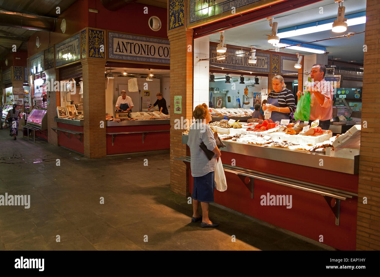 Fishmonger stall in historic market building in triana hi-res stock ...