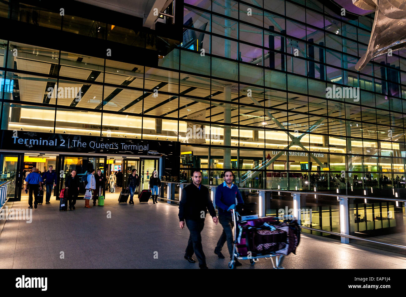 Airport arrivals heathrow architecture hi-res stock photography and ...